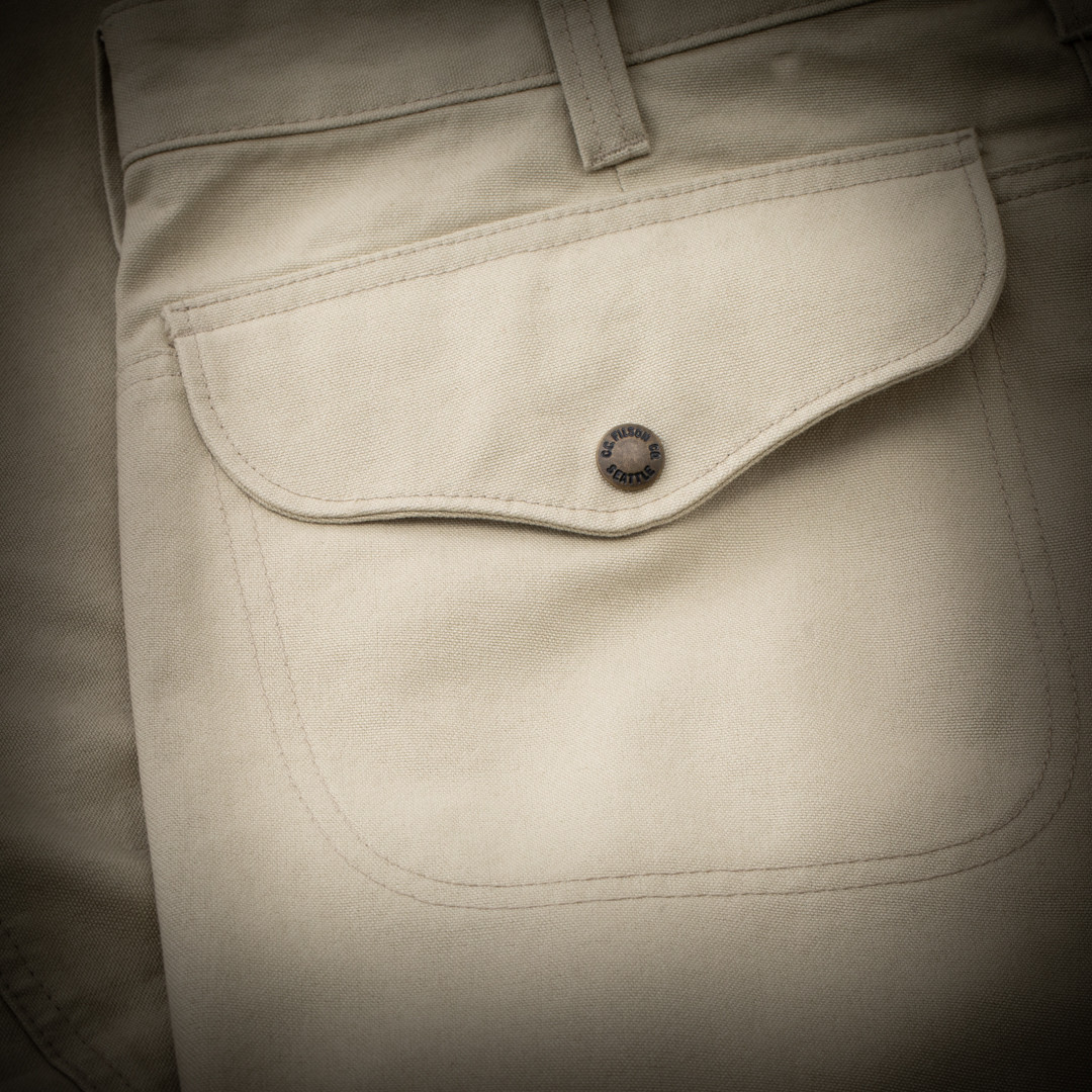 Filson Dry Tin Shorts in Surplus Tan