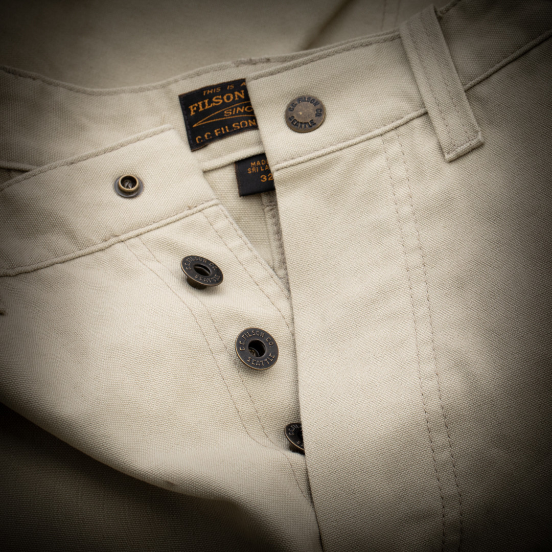 Filson Dry Tin Shorts in Surplus Tan