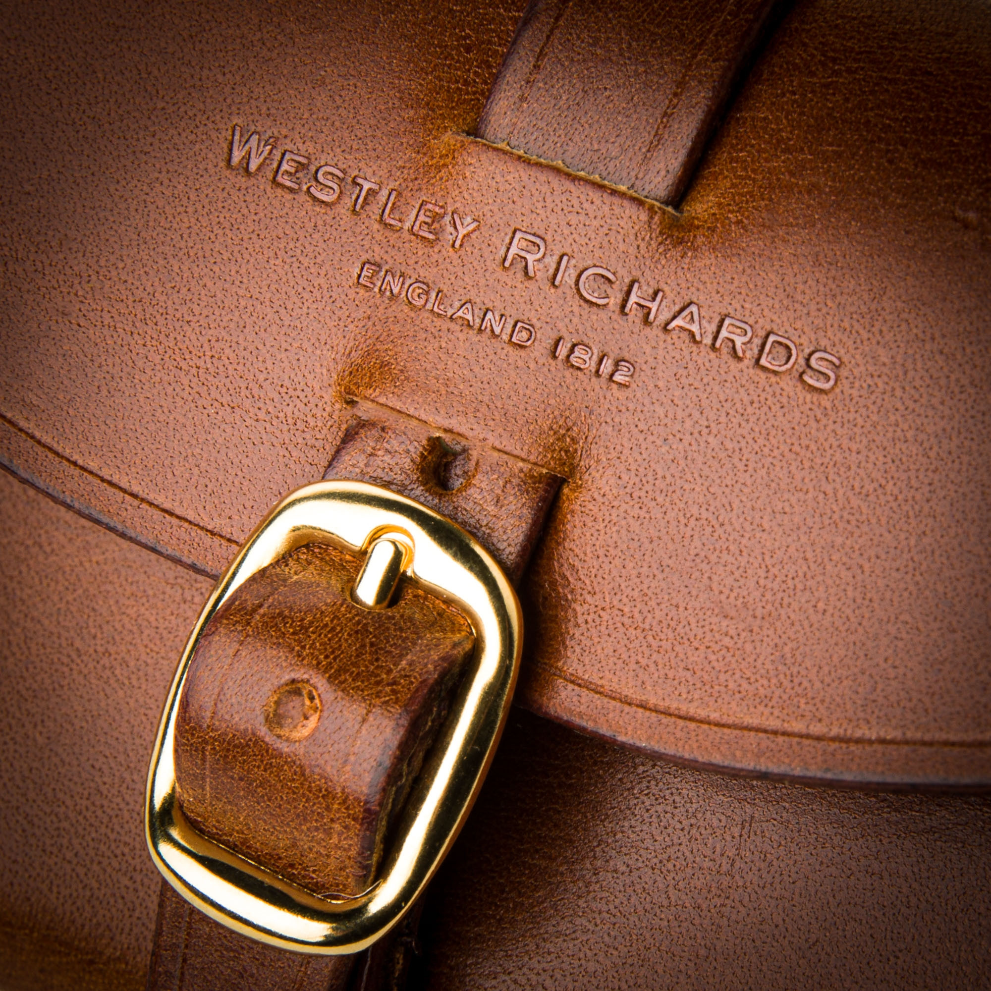 Redfern Cleaning Pouch with Accessories in Safari Green & Mid Tan